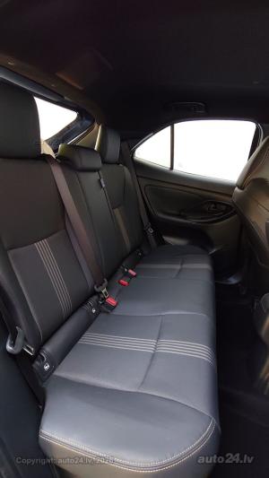 Melns Toyota Yaris Cross 2023 Tallina, ar dzinēja tilpumu 1.49 L un nobraukumu 41 tūkst. km par 25495 €, foto 8 vietnē AUTOMOTO.COM.LV