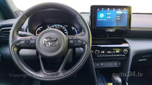 Melns Toyota Yaris Cross 2023 Tallina, ar dzinēja tilpumu 1.49 L un nobraukumu 41 tūkst. km par 25495 €, foto 10 vietnē AUTOMOTO.COM.LV