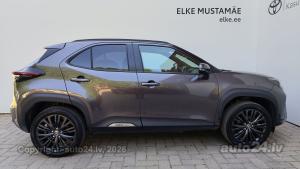 Melns Toyota Yaris Cross 2023 Tallina, ar dzinēja tilpumu 1.49 L un nobraukumu 41 tūkst. km par 25495 €, foto 16 vietnē AUTOMOTO.COM.LV