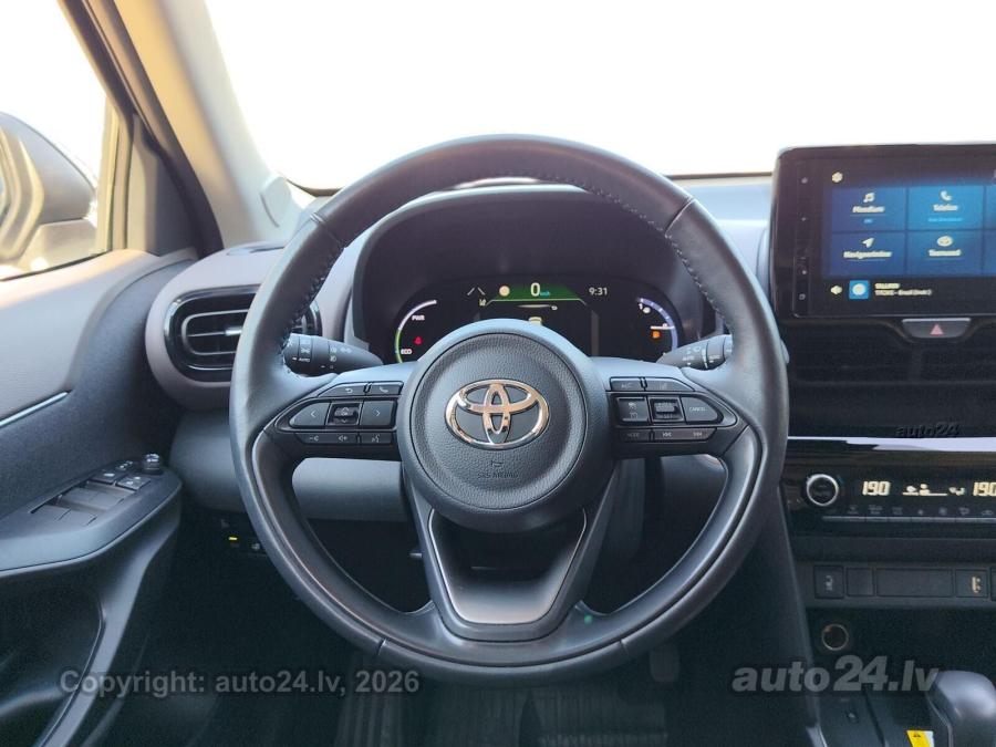 Melns Toyota Yaris Cross 2023 Tallina, ar dzinēja tilpumu 1.49 L un nobraukumu 46 tūkst. km par 23995 €, foto 10 vietnē AUTOMOTO.COM.LV