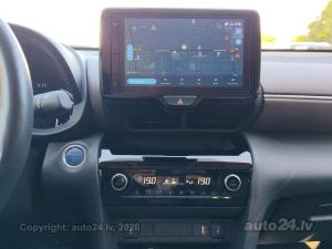 Melns Toyota Yaris Cross 2023 Tallina, ar dzinēja tilpumu 1.49 L un nobraukumu 46 tūkst. km par 23995 €, foto 15 vietnē AUTOMOTO.COM.LV