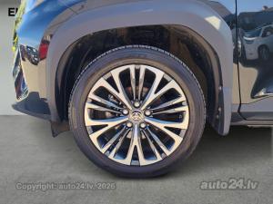Melns Toyota Yaris Cross 2023 Tallina, ar dzinēja tilpumu 1.49 L un nobraukumu 46 tūkst. km par 23995 €, foto 16 vietnē AUTOMOTO.COM.LV