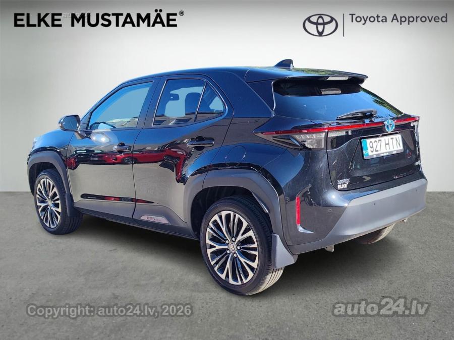 Melns Toyota Yaris Cross 2023 Tallina, ar dzinēja tilpumu 1.49 L un nobraukumu 46 tūkst. km par 23995 €, foto 18 vietnē AUTOMOTO.COM.LV