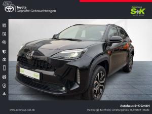 Black Toyota Yaris Cross 2025 in Kaunas, with an engine capacity of 1.50 L and mileage of 16 thousand km for 29589 €, photo  on AUTOMOTO.COM.LV