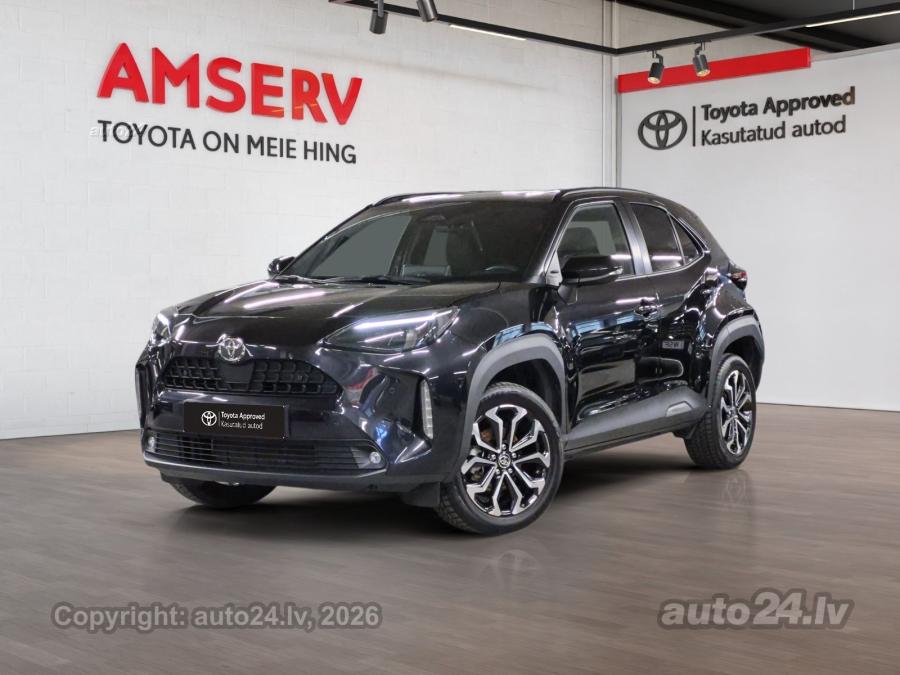 Черный Тойота Yaris Cross 2025 в Таллин, объемом двигателя 1.50 л и пробегом 28 тыс. км за 24990 €, фото 1 на AUTOMOTO.COM.LV
