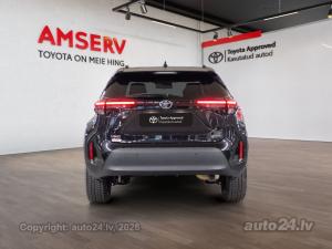 Черный Тойота Yaris Cross 2025 в Таллин, объемом двигателя 1.50 л и пробегом 28 тыс. км за 24990 €, фото 5 на AUTOMOTO.COM.LV