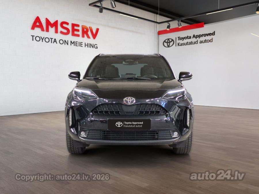 Черный Тойота Yaris Cross 2025 в Таллин, объемом двигателя 1.50 л и пробегом 28 тыс. км за 24990 €, фото 6 на AUTOMOTO.COM.LV