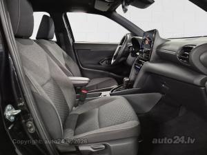 Черный Тойота Yaris Cross 2025 в Таллин, объемом двигателя 1.50 л и пробегом 28 тыс. км за 24990 €, фото 7 на AUTOMOTO.COM.LV