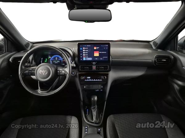 Black Toyota Yaris Cross 2025 in Tallinn, with an engine capacity of 1.50 L and mileage of 28 thousand km for 24990 €, photo 9 on AUTOMOTO.COM.LV