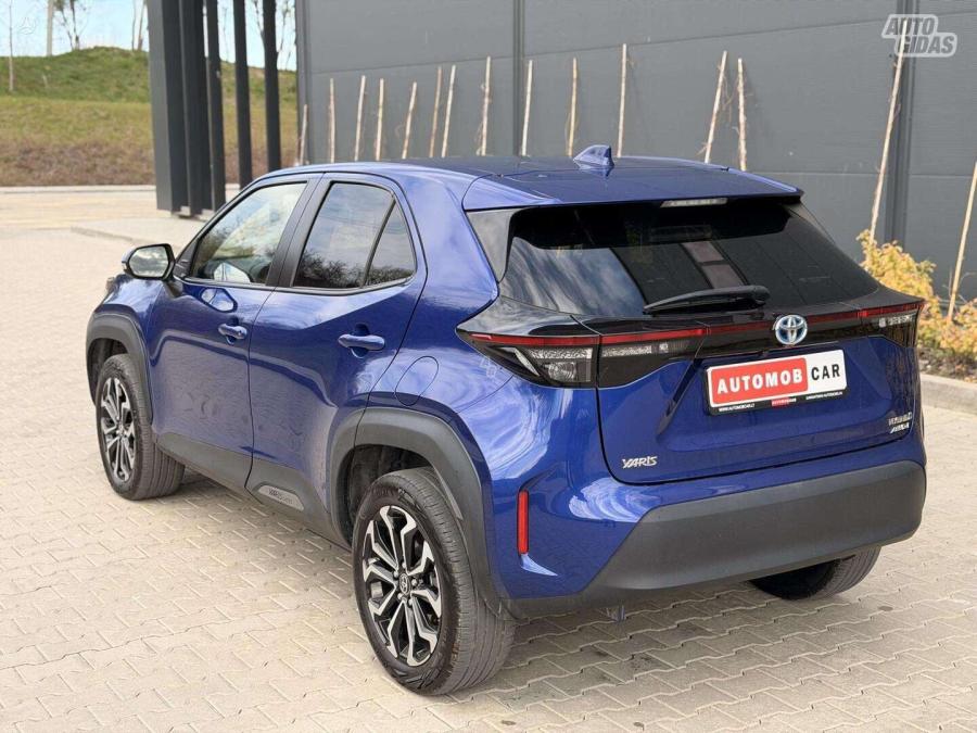 Blue Toyota Yaris Cross 2021 in Vilnius, with an engine capacity of 1.50 L and mileage of 80 thousand km for 22350 €, photo 8 on AUTOMOTO.COM.LV