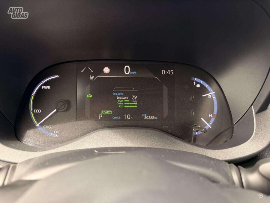 Blue Toyota Yaris Cross 2021 in Vilnius, with an engine capacity of 1.50 L and mileage of 80 thousand km for 22350 €, photo 25 on AUTOMOTO.COM.LV