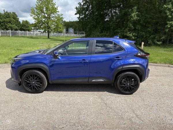 Blue Toyota Yaris Cross 2021 in Kaunas, with an engine capacity of 1.50 L and mileage of 53 thousand km for 20900 €, photo 6 on AUTOMOTO.COM.LV