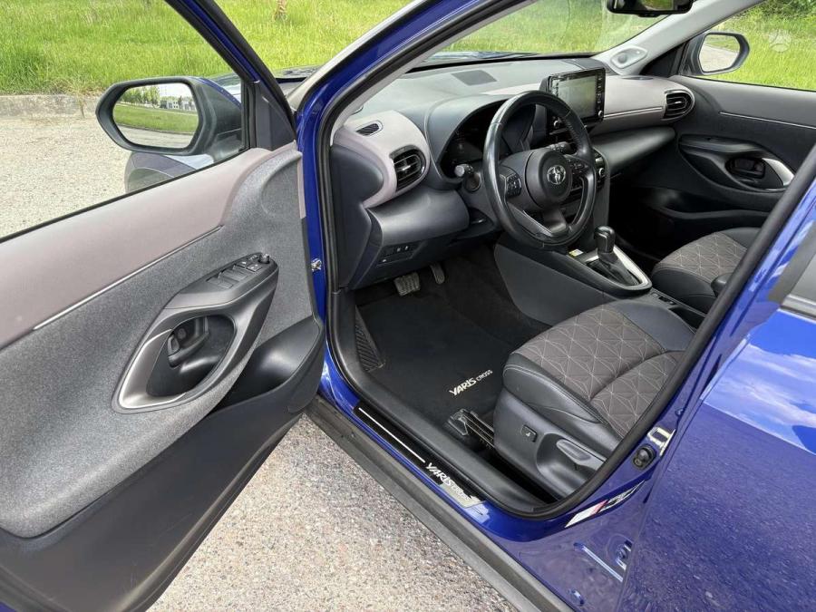 Zils Toyota Yaris Cross 2021 Kauņa, ar dzinēja tilpumu 1.50 L un nobraukumu 53 tūkst. km par 20900 €, foto 10 vietnē AUTOMOTO.COM.LV