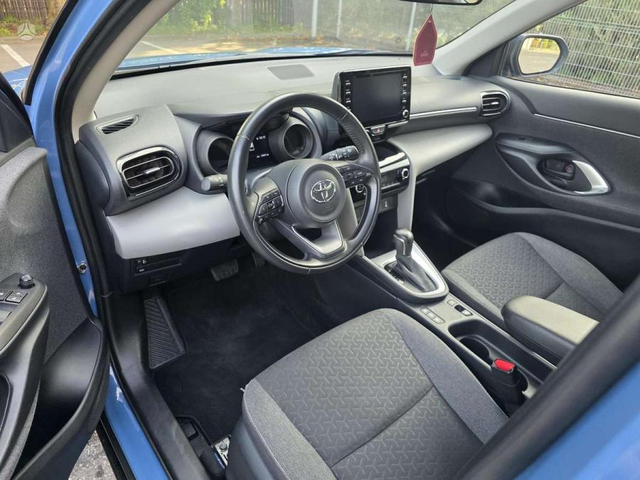 Синий Тойота Yaris Cross 2021 в Паневежис, объемом двигателя 1.50 л и пробегом 24 тыс. км за 18499 €, фото 12 на AUTOMOTO.COM.LV