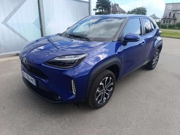 Zils Toyota Yaris Cross 2021 Tauragė, ar dzinēja tilpumu 1.50 L un nobraukumu 38 tūkst. km par 16900 €, foto  vietnē AUTOMOTO.COM.LV