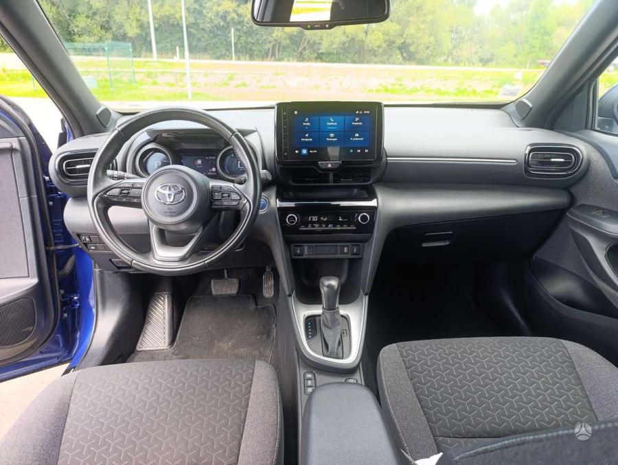 Синий Тойота Yaris Cross 2021 в Таураге, объемом двигателя 1.50 л и пробегом 38 тыс. км за 16900 €, фото 8 на AUTOMOTO.COM.LV