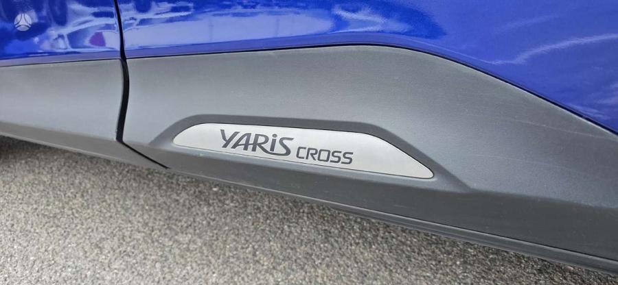 Blue Toyota Yaris Cross 2022 in Vilnius, with an engine capacity of 1.49 L and mileage of 62 thousand km for 22980 €, photo 34 on AUTOMOTO.COM.LV