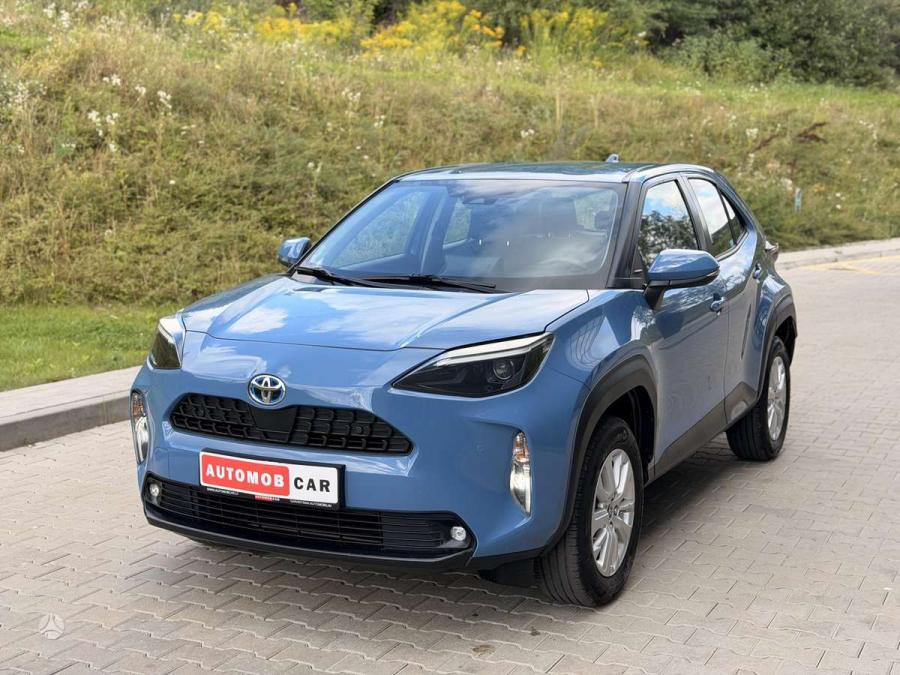 Zils Toyota Yaris Cross 2022 Viļņa, ar dzinēja tilpumu 1.49 L un nobraukumu 111 tūkst. km par 19500 €, foto 1 vietnē AUTOMOTO.COM.LV