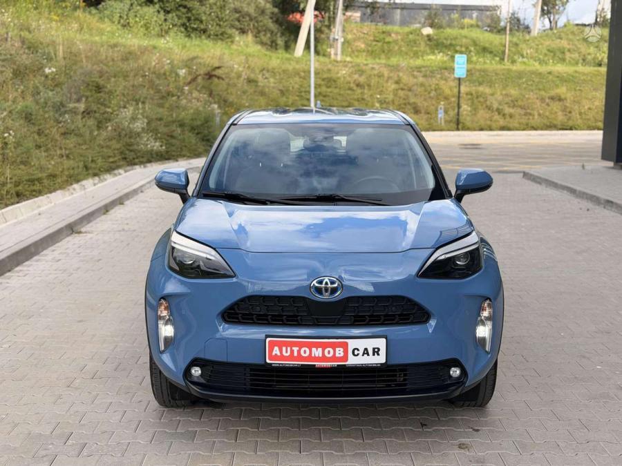Zils Toyota Yaris Cross 2022 Viļņa, ar dzinēja tilpumu 1.49 L un nobraukumu 111 tūkst. km par 19500 €, foto 3 vietnē AUTOMOTO.COM.LV