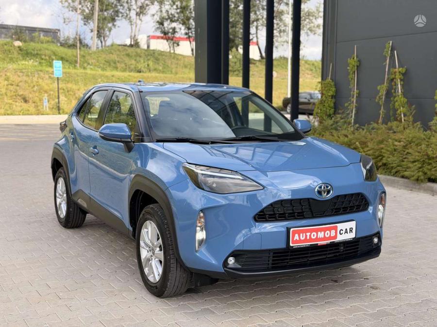 Zils Toyota Yaris Cross 2022 Viļņa, ar dzinēja tilpumu 1.49 L un nobraukumu 111 tūkst. km par 19500 €, foto 4 vietnē AUTOMOTO.COM.LV