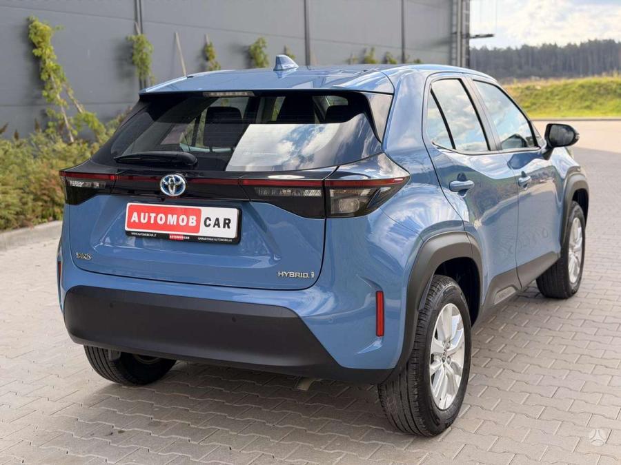 Zils Toyota Yaris Cross 2022 Viļņa, ar dzinēja tilpumu 1.49 L un nobraukumu 111 tūkst. km par 19500 €, foto 7 vietnē AUTOMOTO.COM.LV