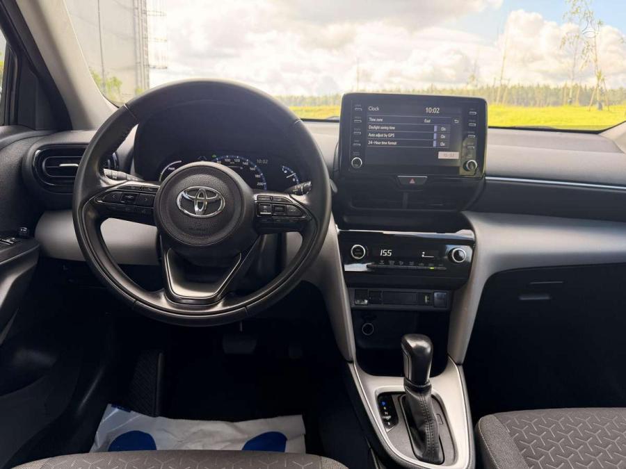 Zils Toyota Yaris Cross 2022 Viļņa, ar dzinēja tilpumu 1.49 L un nobraukumu 111 tūkst. km par 19500 €, foto 28 vietnē AUTOMOTO.COM.LV
