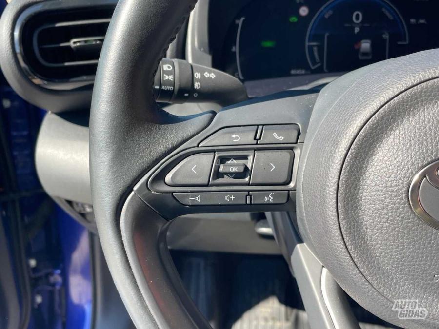 Синий Тойота Yaris Cross 2024 в Вильнюс, объемом двигателя 1.50 л и пробегом 46 тыс. км за 19300 €, фото 11 на AUTOMOTO.COM.LV