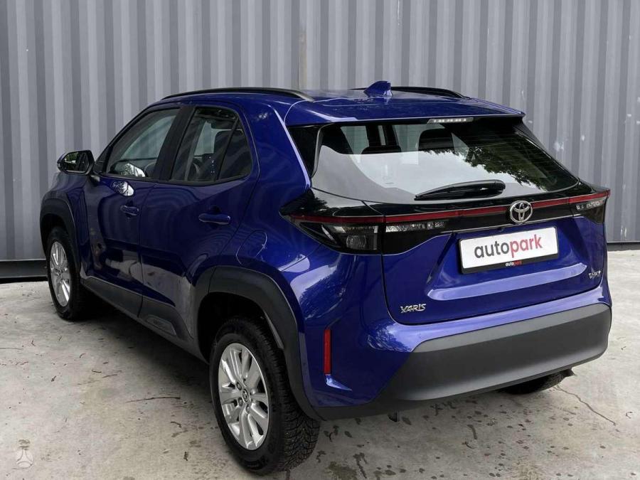 Синий Тойота Yaris Cross 2024 в Вильнюс, объемом двигателя 1.49 л и пробегом 49 тыс. км за 19000 €, фото 5 на AUTOMOTO.COM.LV