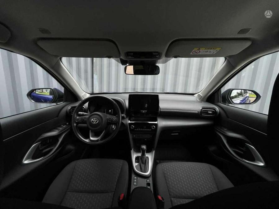 Синий Тойота Yaris Cross 2024 в Вильнюс, объемом двигателя 1.49 л и пробегом 49 тыс. км за 19000 €, фото 8 на AUTOMOTO.COM.LV