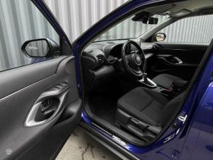 Синий Тойота Yaris Cross 2024 в Вильнюс, объемом двигателя 1.49 л и пробегом 49 тыс. км за 19000 €, фото 10 на AUTOMOTO.COM.LV