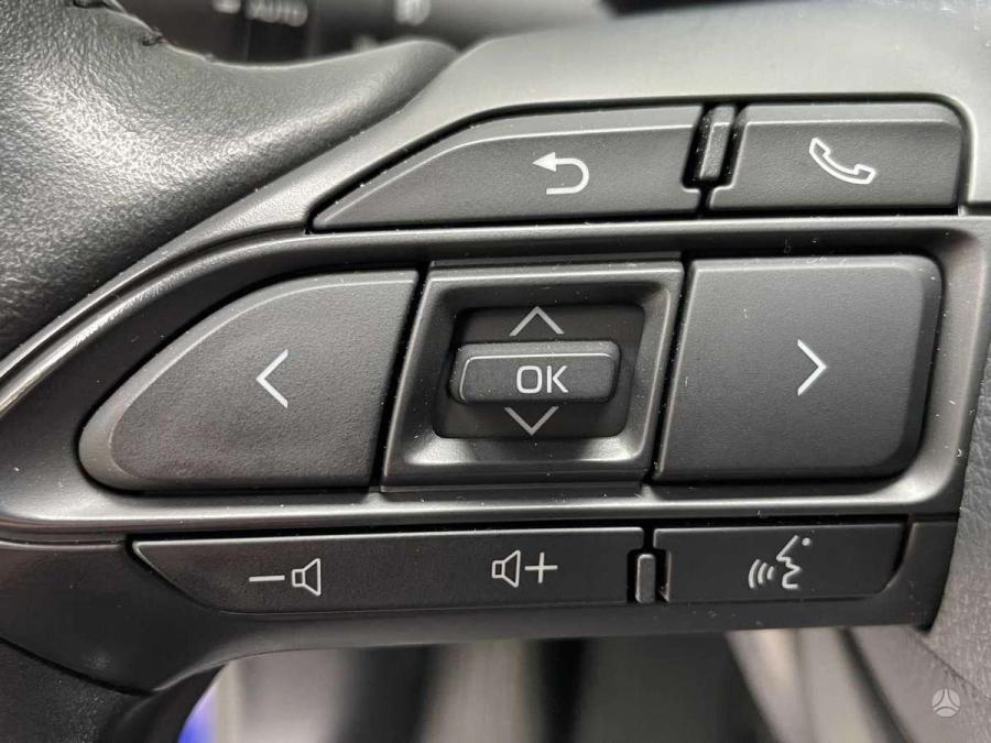 Синий Тойота Yaris Cross 2024 в Вильнюс, объемом двигателя 1.49 л и пробегом 49 тыс. км за 19000 €, фото 13 на AUTOMOTO.COM.LV