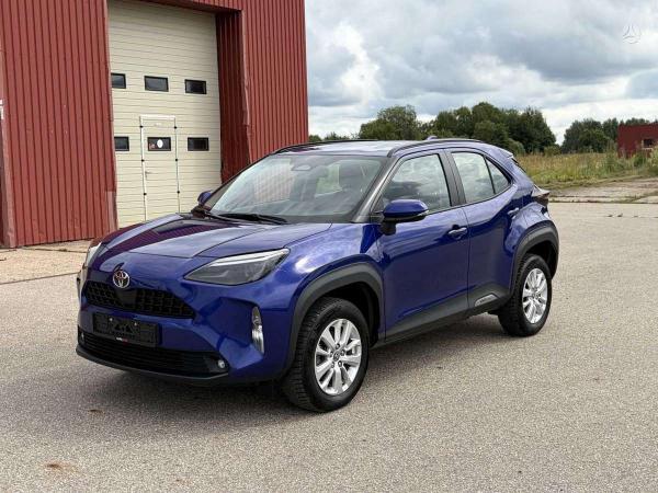 Zils Toyota Yaris Cross 2024 Ukmergė, ar dzinēja tilpumu 1.49 L un nobraukumu 40 tūkst. km par 18999 €, foto 1 vietnē AUTOMOTO.COM.LV