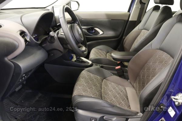 Синий Тойота Yaris Cross 2022 в Таллин, объемом двигателя 1.50 л и пробегом 27 тыс. км за 24000 €, фото 11 на AUTOMOTO.COM.LV