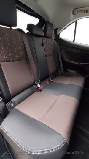 Zils Toyota Yaris Cross 2022 Tallina, ar dzinēja tilpumu 1.49 L un nobraukumu 77 tūkst. km par 22495 €, foto 8 vietnē AUTOMOTO.COM.LV