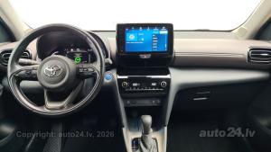 Zils Toyota Yaris Cross 2022 Tallina, ar dzinēja tilpumu 1.49 L un nobraukumu 77 tūkst. km par 22495 €, foto 9 vietnē AUTOMOTO.COM.LV