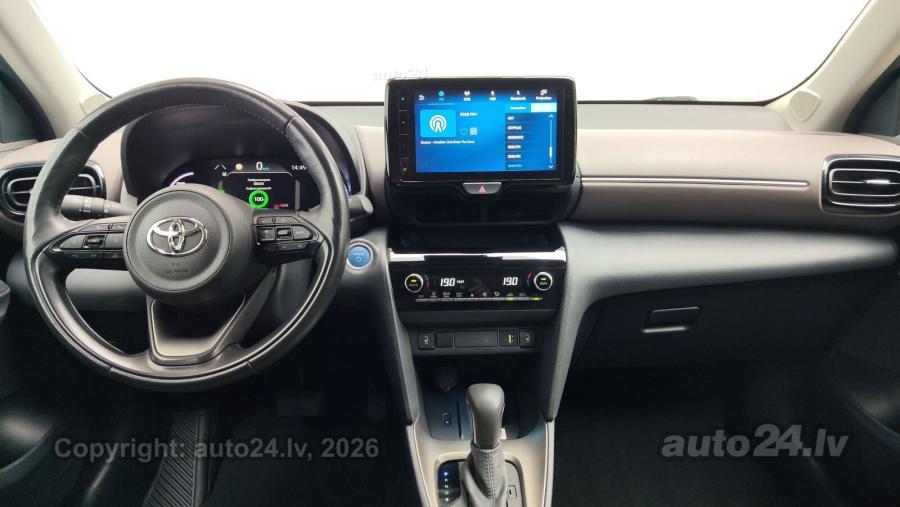 Zils Toyota Yaris Cross 2022 Tallina, ar dzinēja tilpumu 1.49 L un nobraukumu 77 tūkst. km par 22495 €, foto 9 vietnē AUTOMOTO.COM.LV