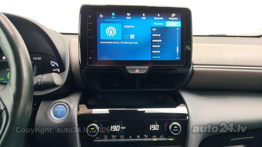 Zils Toyota Yaris Cross 2022 Tallina, ar dzinēja tilpumu 1.49 L un nobraukumu 77 tūkst. km par 22495 €, foto 15 vietnē AUTOMOTO.COM.LV