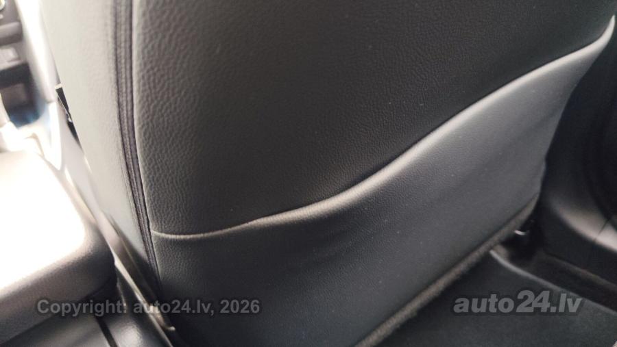Zils Toyota Yaris Cross 2022 Tallina, ar dzinēja tilpumu 1.49 L un nobraukumu 77 tūkst. km par 22495 €, foto 22 vietnē AUTOMOTO.COM.LV