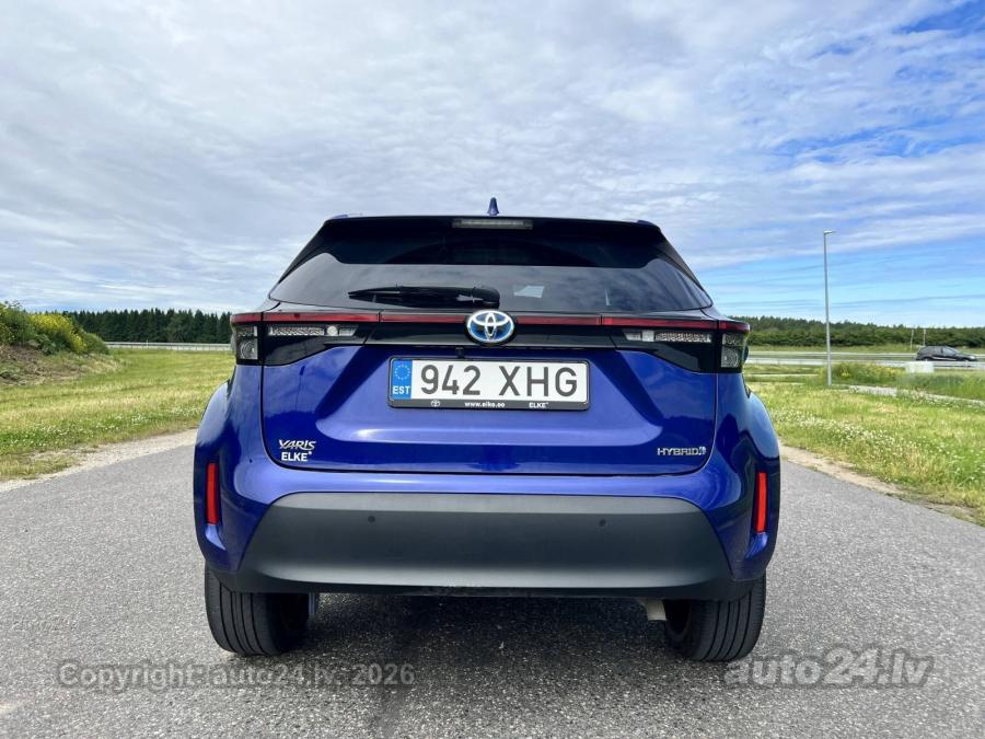 Zils Toyota Yaris Cross 2022 Tallina, ar dzinēja tilpumu 1.50 L un nobraukumu 70 tūkst. km par 21700 €, foto 4 vietnē AUTOMOTO.COM.LV