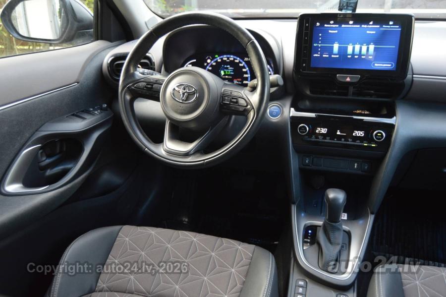 Zils Toyota Yaris Cross 2022 Tallina, ar dzinēja tilpumu 1.50 L un nobraukumu 70 tūkst. km par 21700 €, foto 16 vietnē AUTOMOTO.COM.LV