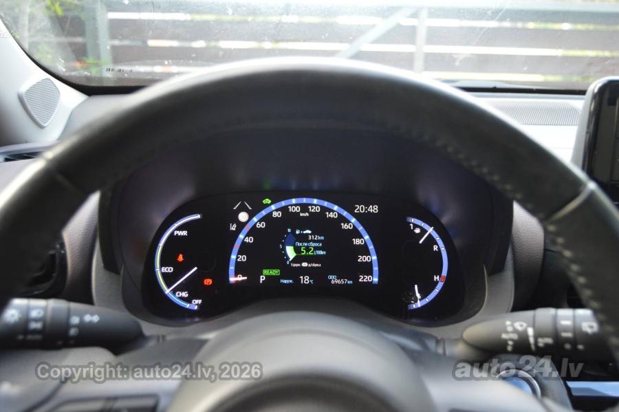 Zils Toyota Yaris Cross 2022 Tallina, ar dzinēja tilpumu 1.50 L un nobraukumu 70 tūkst. km par 21700 €, foto 17 vietnē AUTOMOTO.COM.LV