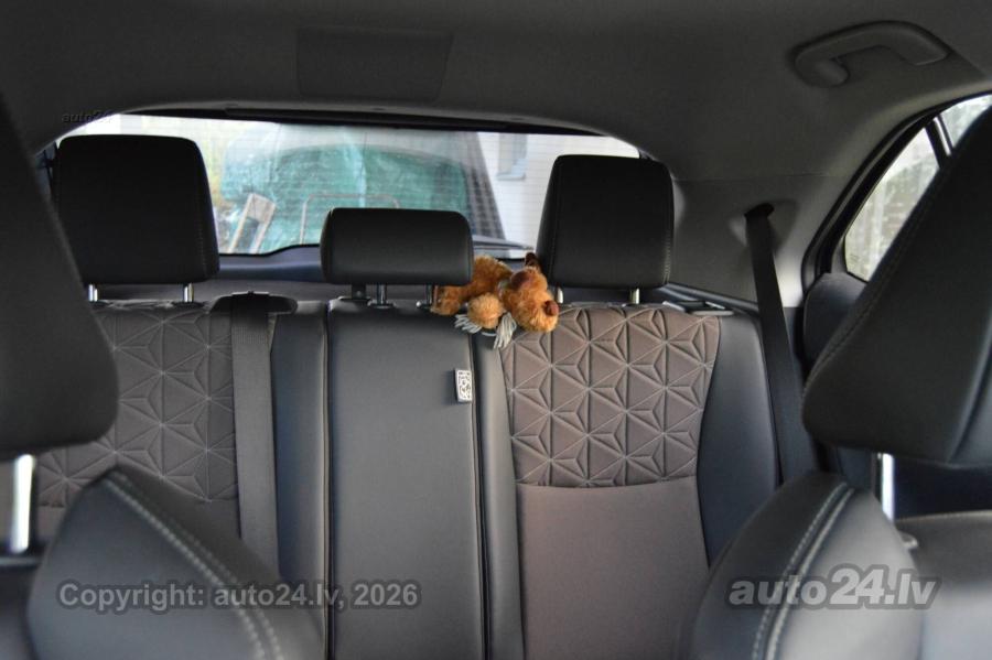 Zils Toyota Yaris Cross 2022 Tallina, ar dzinēja tilpumu 1.50 L un nobraukumu 70 tūkst. km par 21700 €, foto 19 vietnē AUTOMOTO.COM.LV