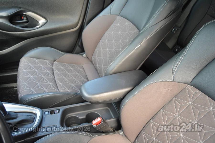Zils Toyota Yaris Cross 2022 Tallina, ar dzinēja tilpumu 1.50 L un nobraukumu 70 tūkst. km par 21700 €, foto 22 vietnē AUTOMOTO.COM.LV