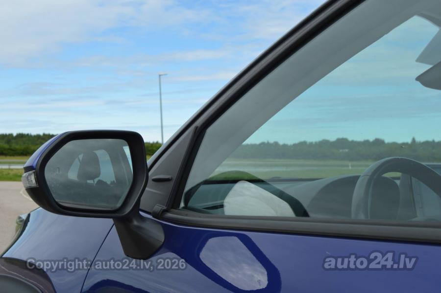 Zils Toyota Yaris Cross 2022 Tallina, ar dzinēja tilpumu 1.50 L un nobraukumu 70 tūkst. km par 21700 €, foto 26 vietnē AUTOMOTO.COM.LV