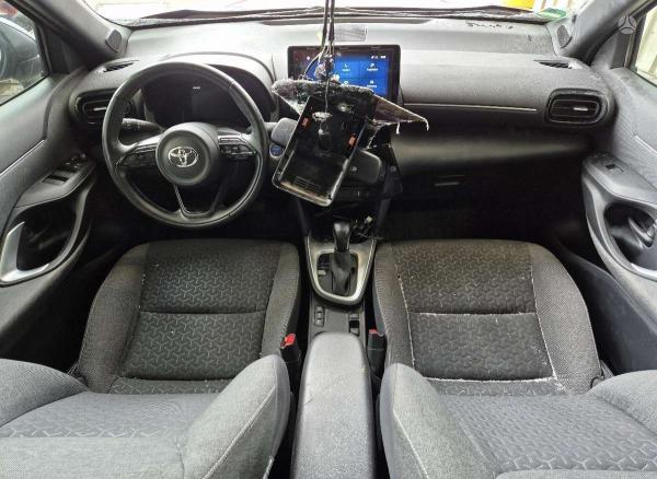 Коричневый Тойота Yaris Cross 2021 в Клайпеда, объемом двигателя 1.50 л и пробегом 54 тыс. км за 7800 €, фото 5 на AUTOMOTO.COM.LV