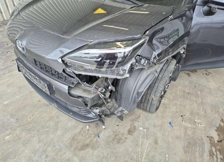Коричневый Тойота Yaris Cross 2021 в Клайпеда, объемом двигателя 1.50 л и пробегом 54 тыс. км за 7800 €, фото 12 на AUTOMOTO.COM.LV