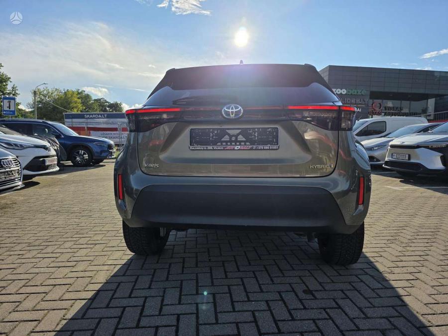 Коричневый Тойота Yaris Cross 2023 в Вильнюс, объемом двигателя 1.50 л и пробегом 100 тыс. км за 19300 €, фото 7 на AUTOMOTO.COM.LV