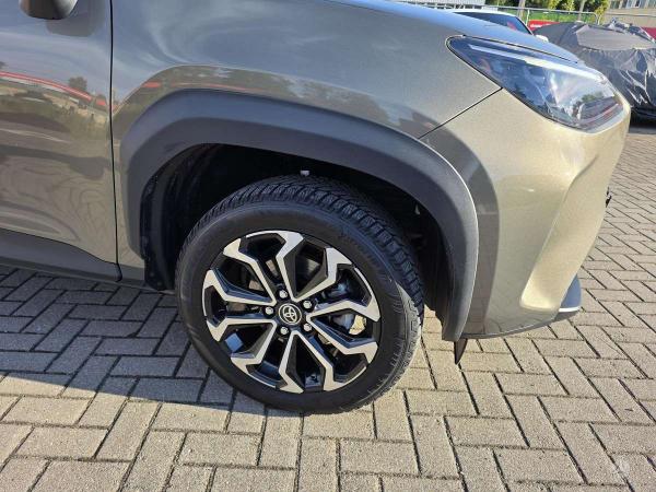 Коричневый Тойота Yaris Cross 2023 в Вильнюс, объемом двигателя 1.50 л и пробегом 100 тыс. км за 19300 €, фото 9 на AUTOMOTO.COM.LV