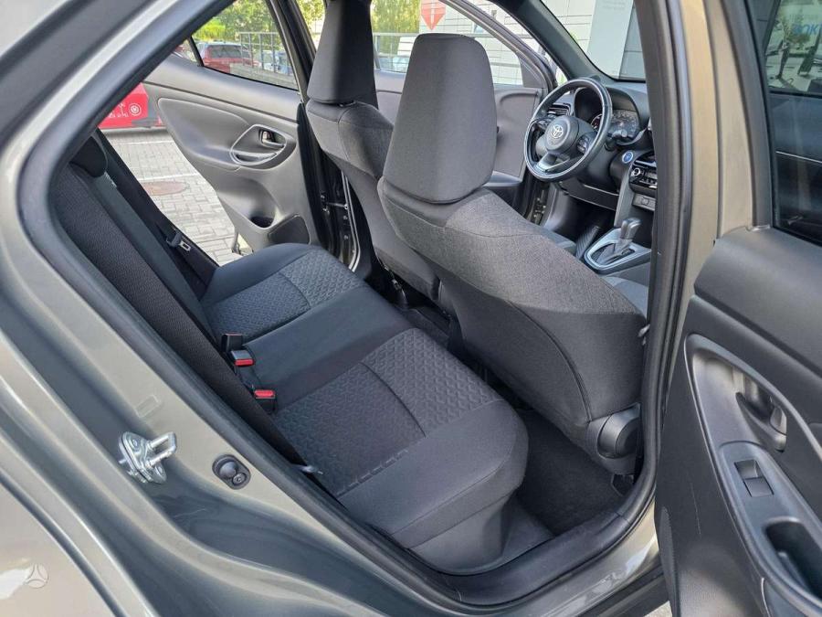 Коричневый Тойота Yaris Cross 2023 в Вильнюс, объемом двигателя 1.50 л и пробегом 100 тыс. км за 19300 €, фото 16 на AUTOMOTO.COM.LV