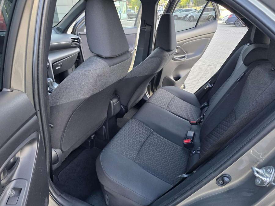Коричневый Тойота Yaris Cross 2023 в Вильнюс, объемом двигателя 1.50 л и пробегом 100 тыс. км за 19300 €, фото 17 на AUTOMOTO.COM.LV